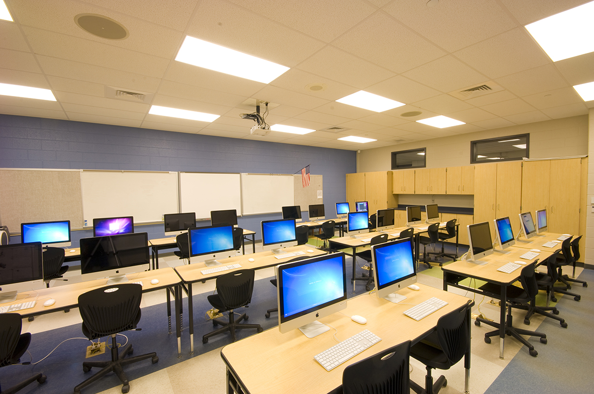 | Midd West High School